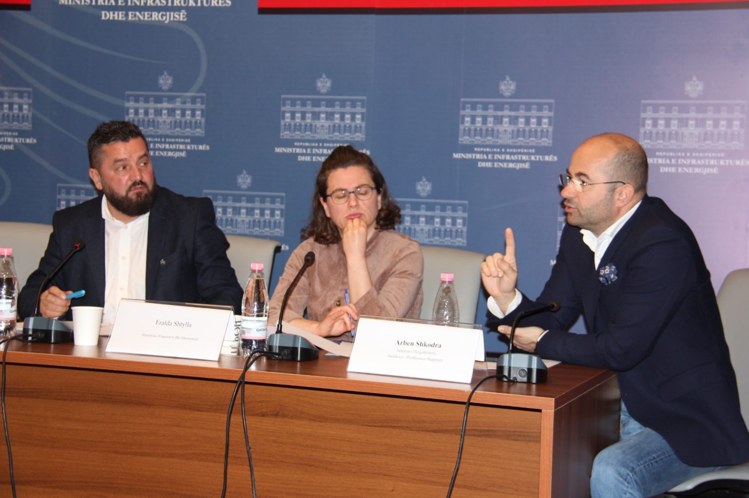 Industria Përpunuese – Tryezë e Rrumbullakët: Prodhimi i produkteve ...